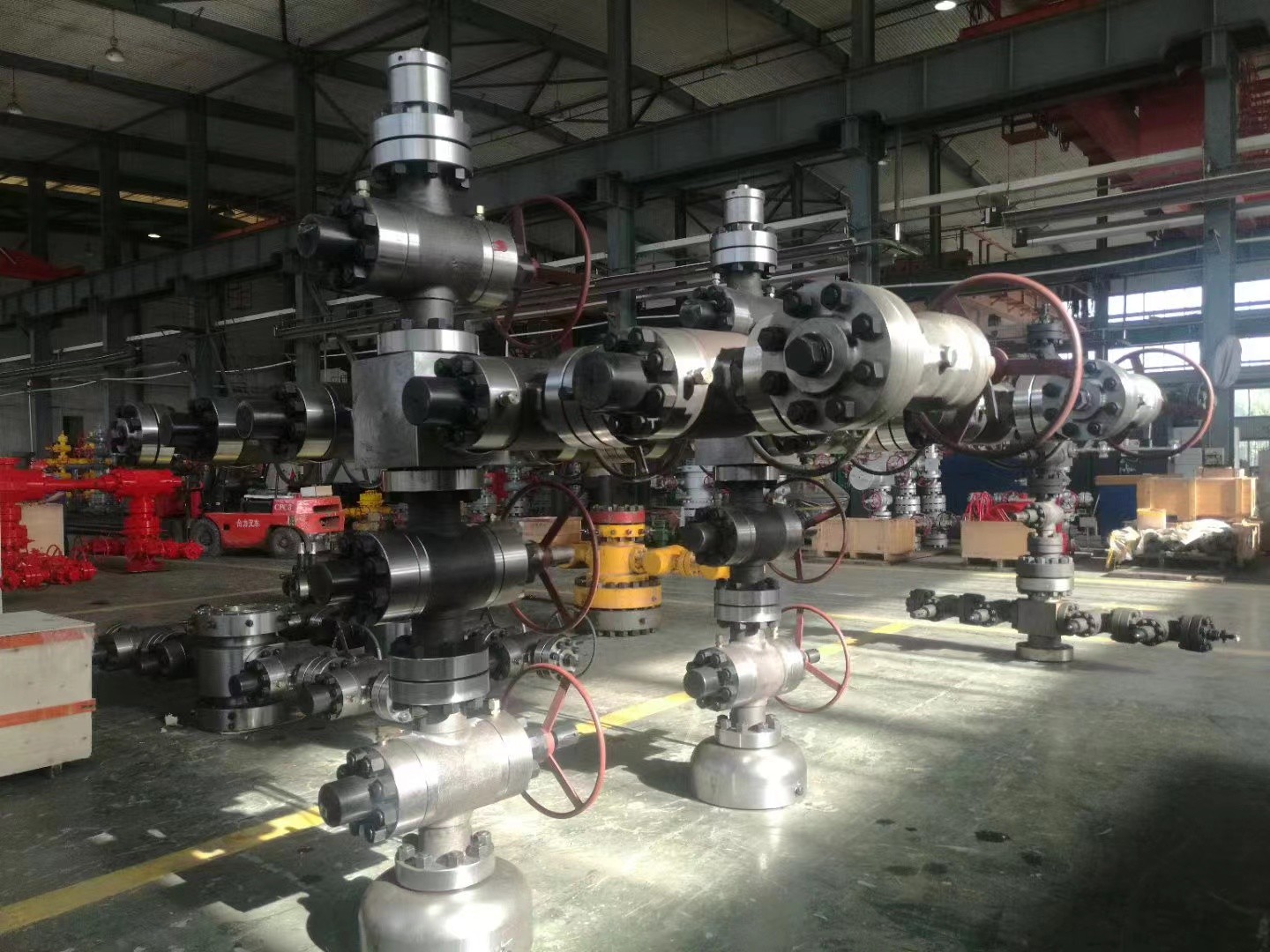 API 6A Oilfield Wellhead Christmas Tree / Oil X-Mas Tree For Well Drilling