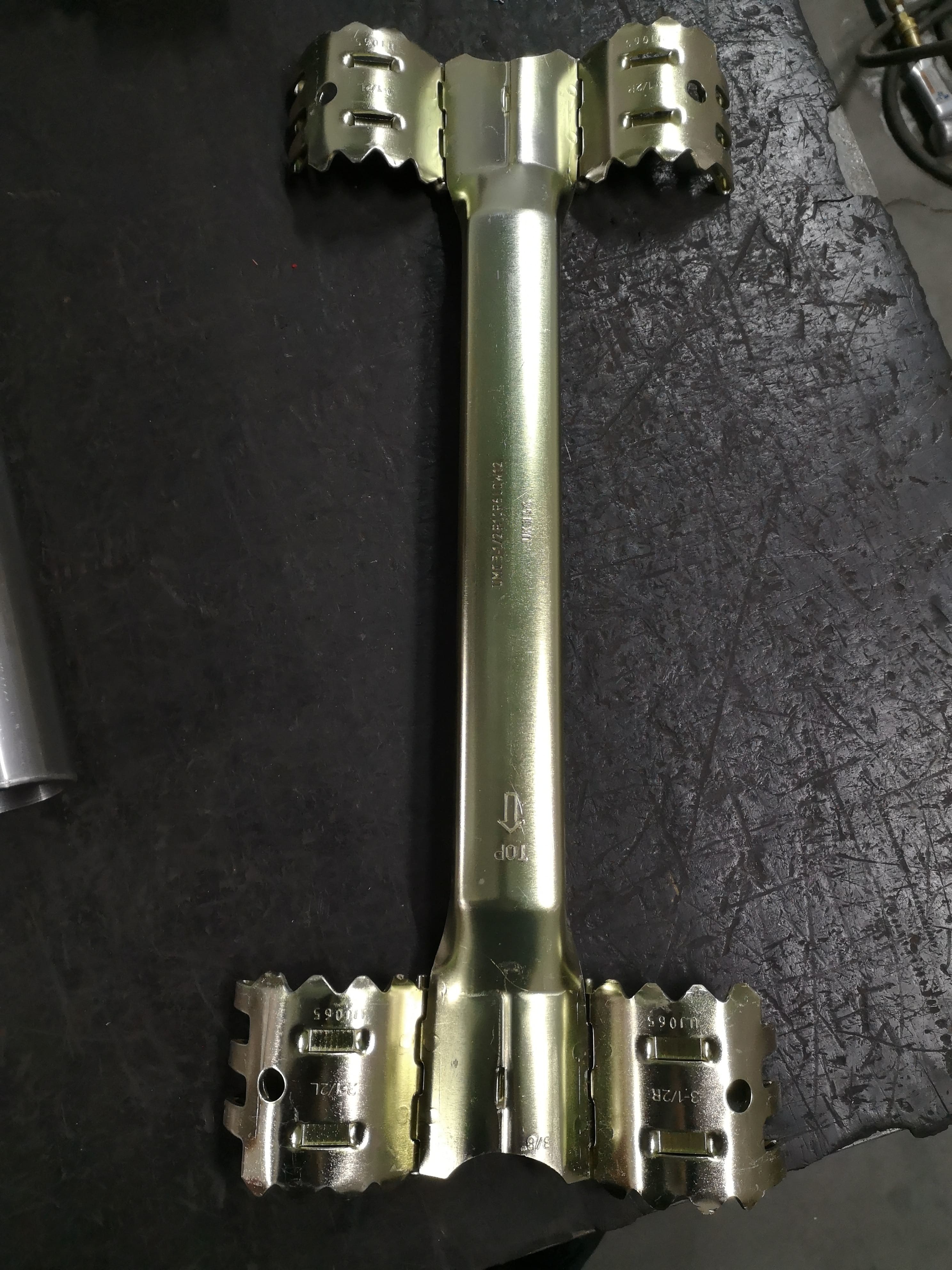 Oilfield Downhole Equipment Esp Stamping Cable Protector Cross Coupling ...