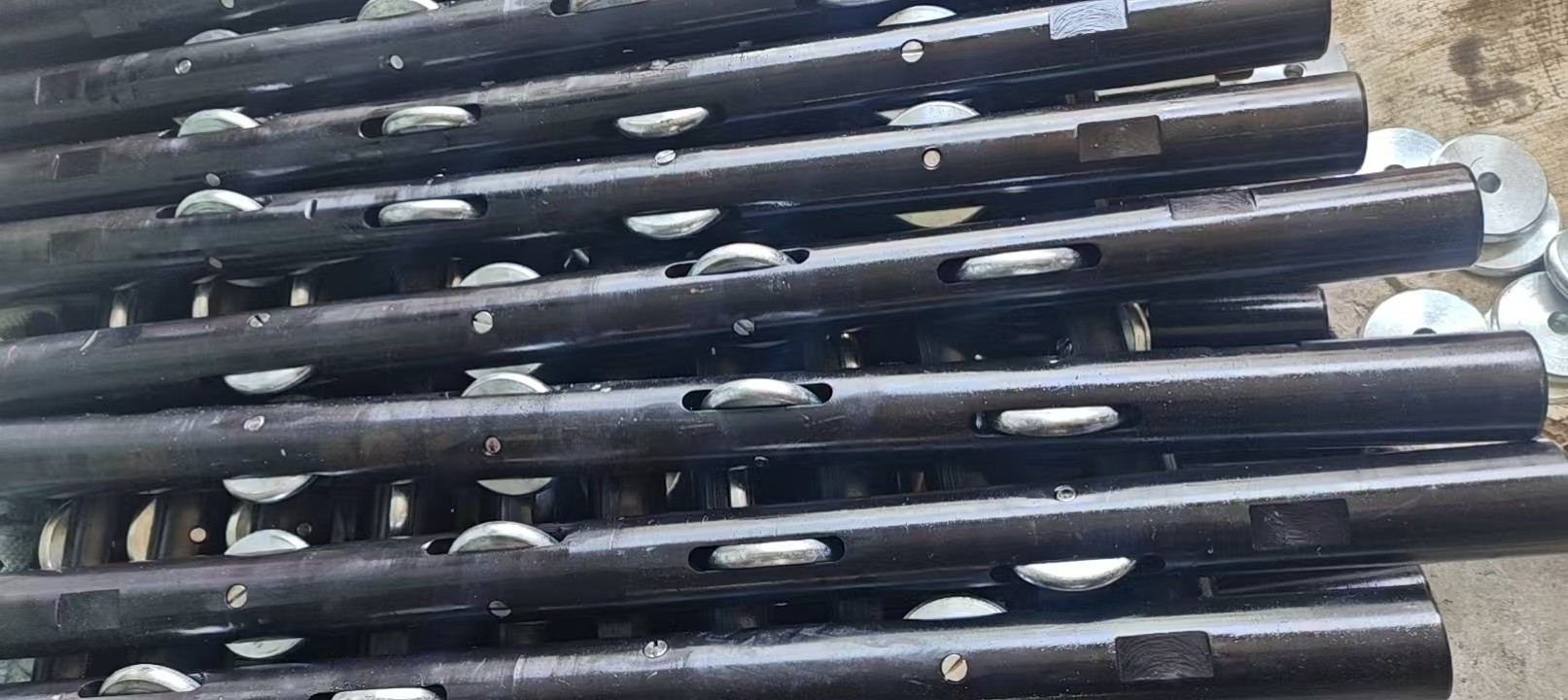 API 11B Wheeled Rod Guide Corrosion Resistant And Durable For Oil ...